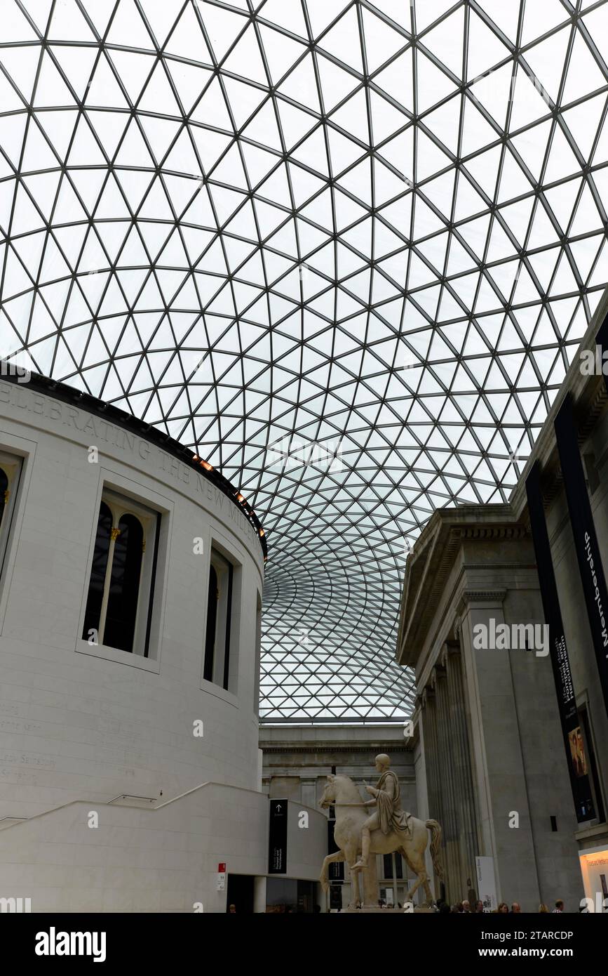 British Museum, inner courtyard, domed roof, atrium, museum, architect ...