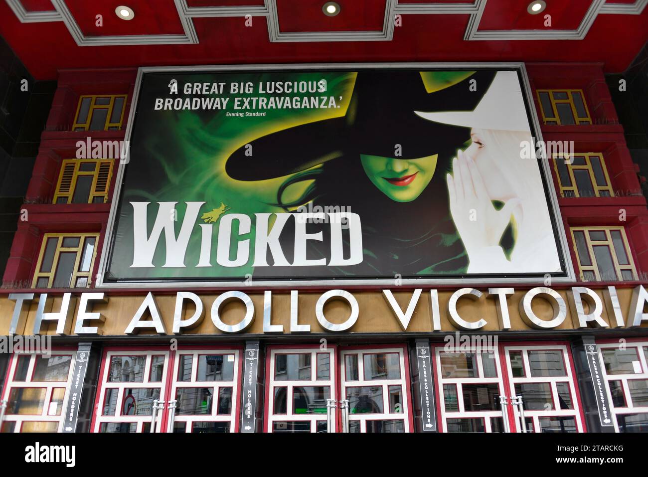 Apollo victoria theatre london hi-res stock photography and images - Alamy