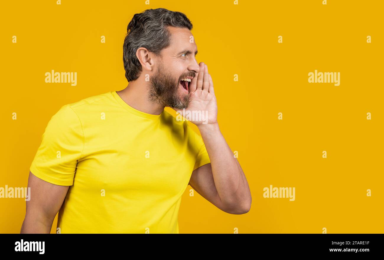 shouting man do announcement in studio, copy space. photo of shouting ...