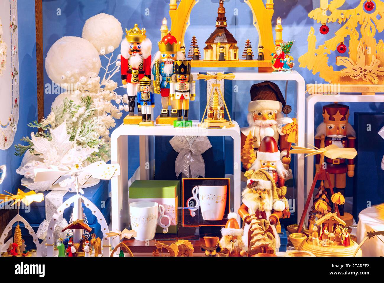 Nutcracker with crown hi-res stock photography and images - Alamy