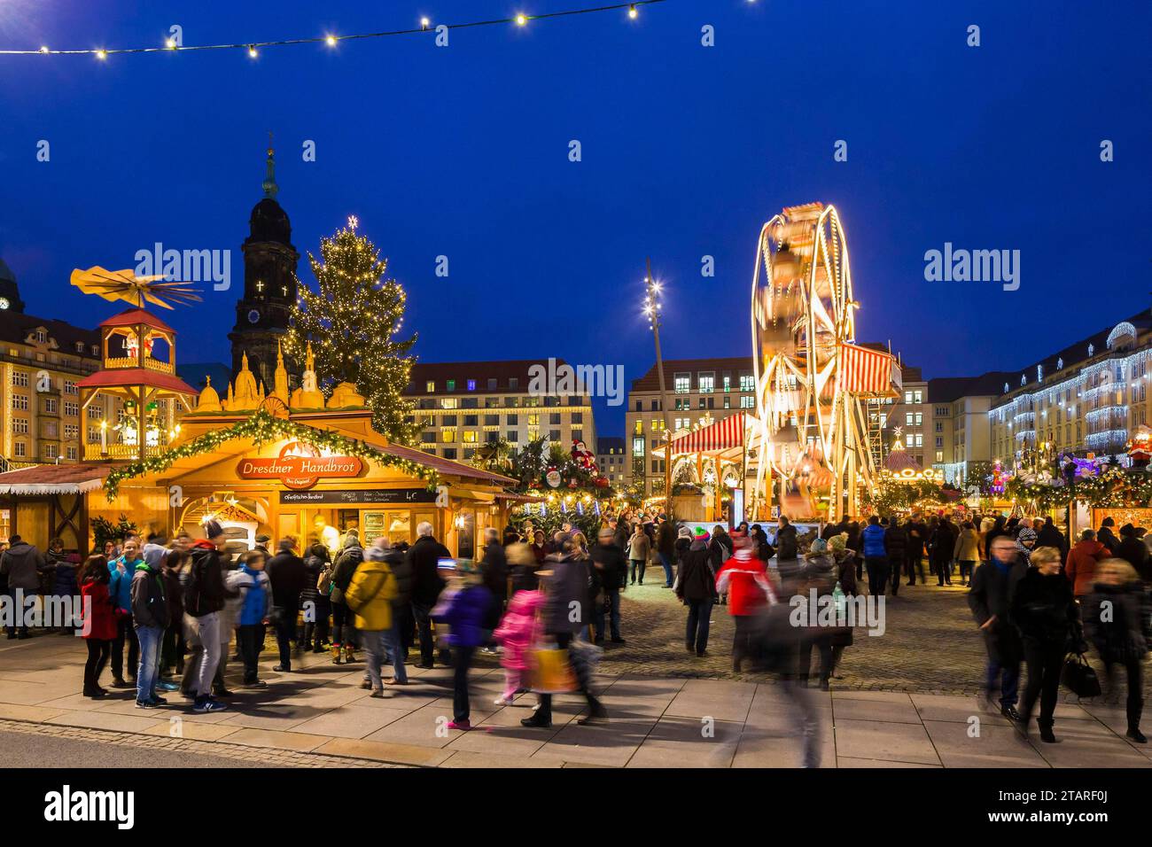 580th Striezelmarkt in Dresden Striezelmarkt, which has been held since ...