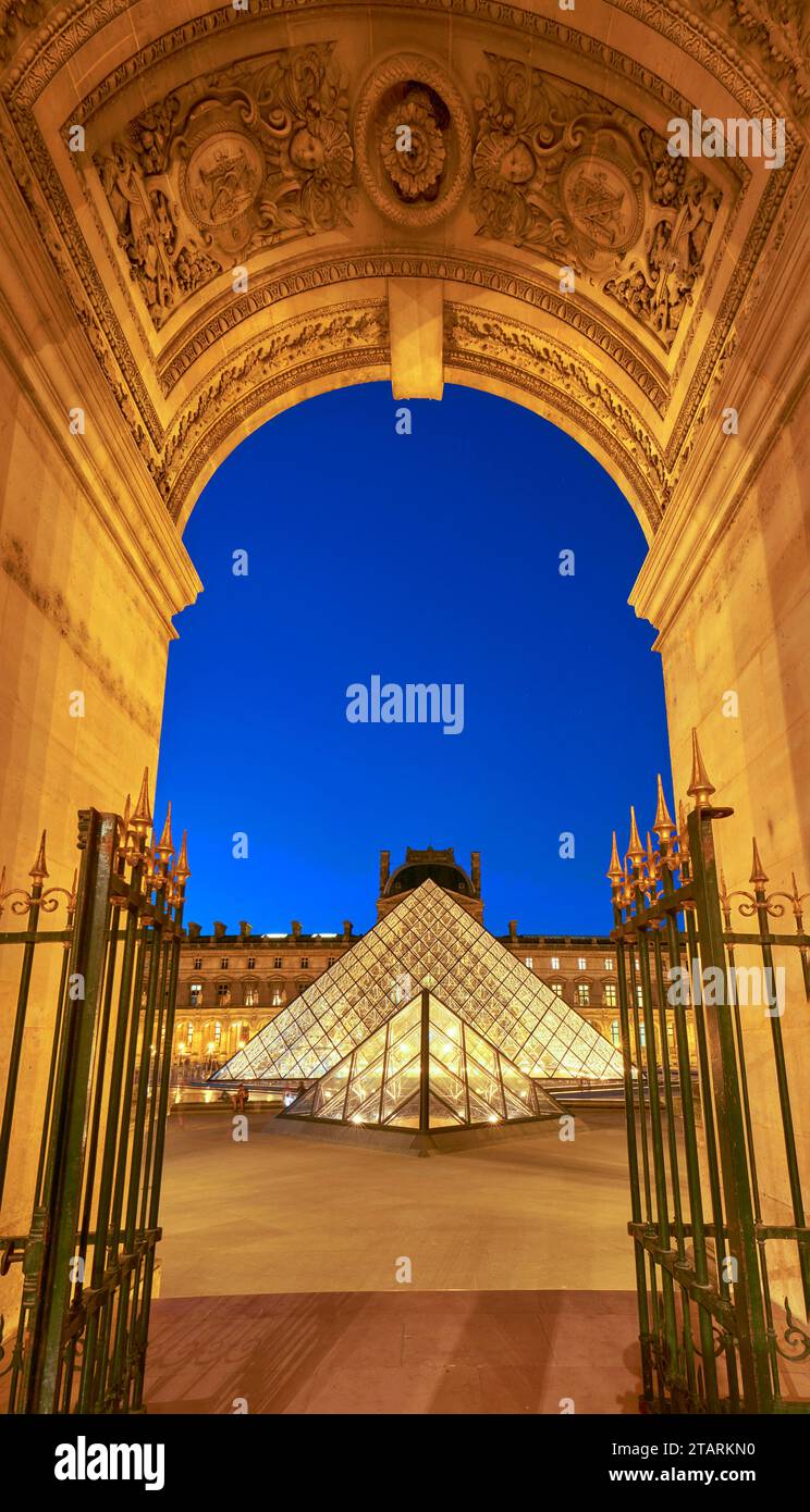Illuminated triangles hi-res stock photography and images - Alamy
