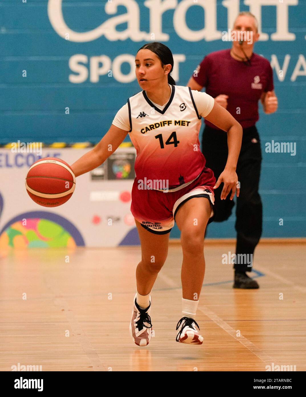 Cardiffuk 02 Dec 2023 Mandi Kawaha Archers Drives Ball During The Womens British Basketball