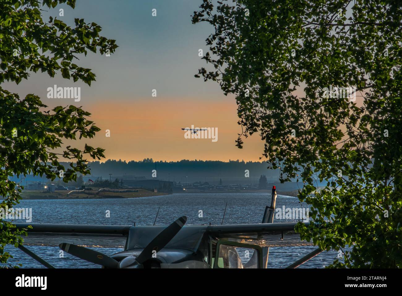 Lake spenard hi-res stock photography and images - Alamy