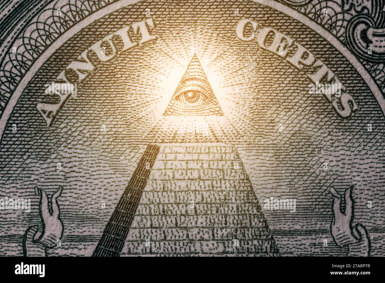 Illuminati banking hi-res stock photography and images - Alamy