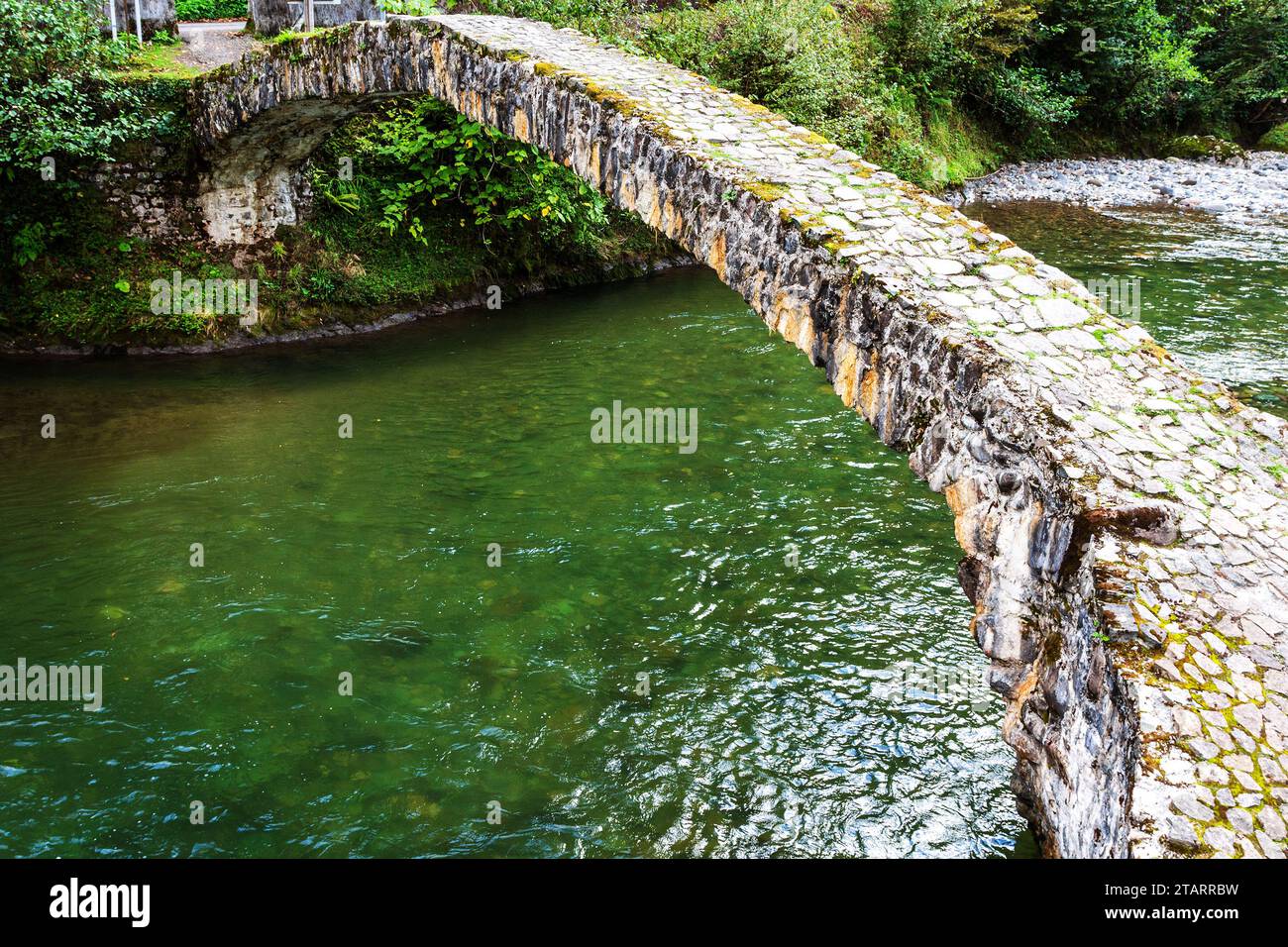travel to Georgia - old Tskhemlara stone arch bridge in Tskhemlara ...