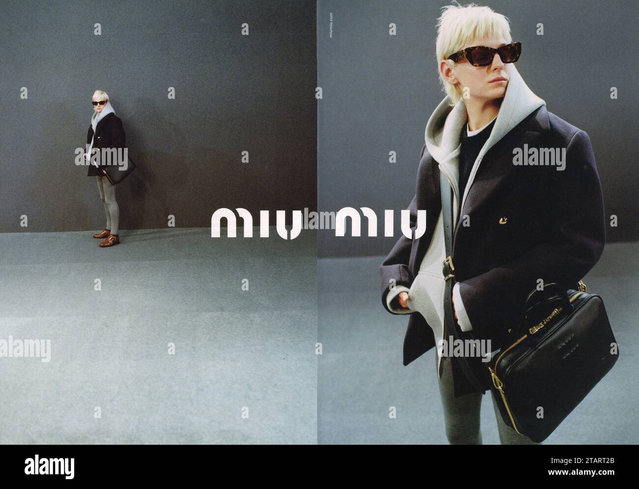 Vogue October 2023 magazine issue advert, USA Stock Photo - Alamy