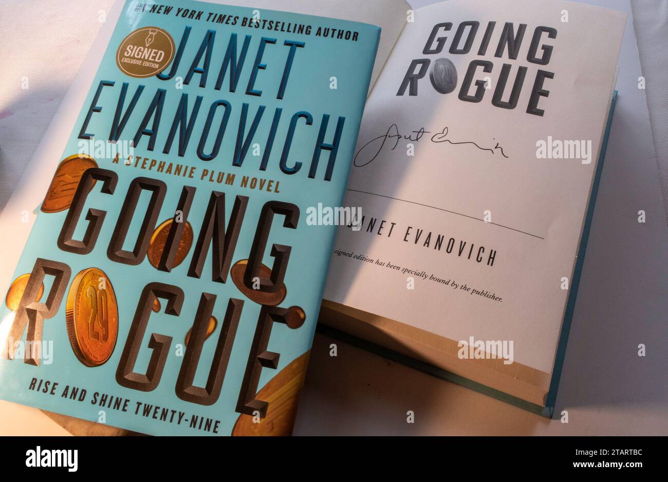 Close up of Janet Ivanovich's 29th novel about Stephanie Plum, Going ...