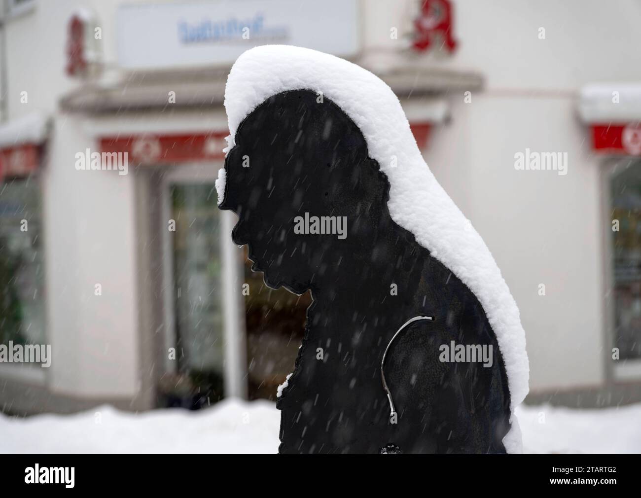 Fell figur hi-res stock photography and images - Alamy