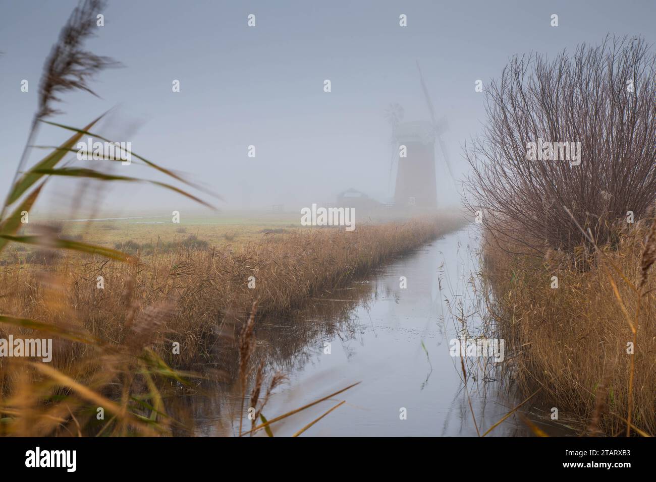 Horsey Wind Pump Norfolk Broads Stock Photo - Alamy