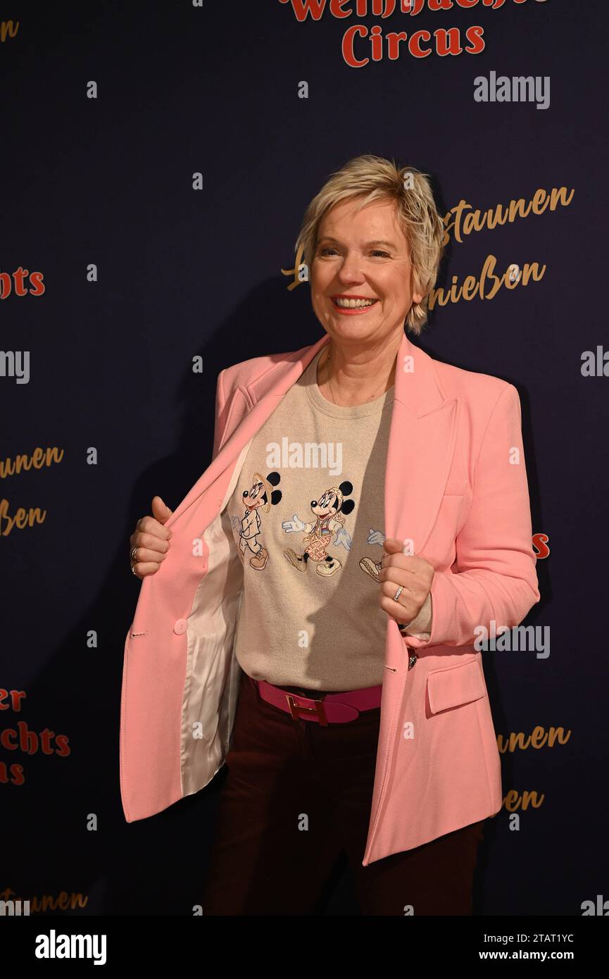 Moderatorin Birgit Biggi Lechtermann kommt zur Premiere des 8. Kölner ...