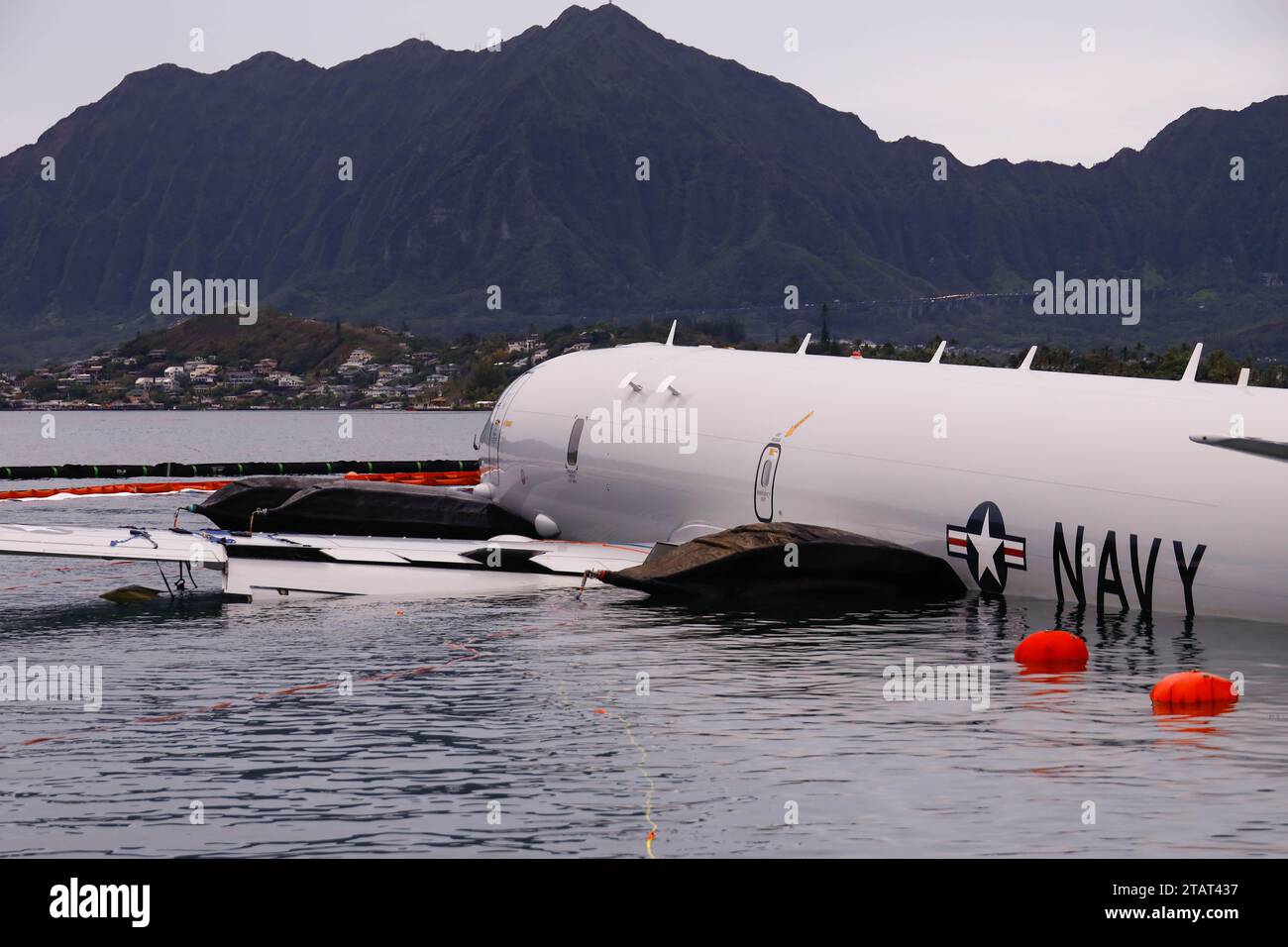 Inflatable booms hi-res stock photography and images - Alamy