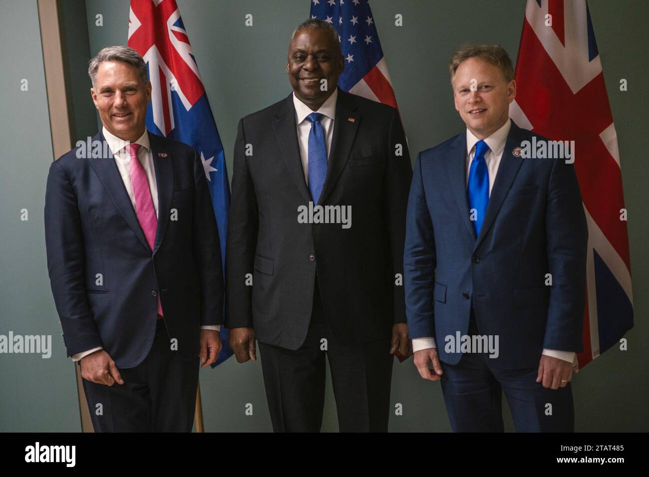 Secretary of Defense Lloyd J. Austin III hosts Richard Marles MP ...