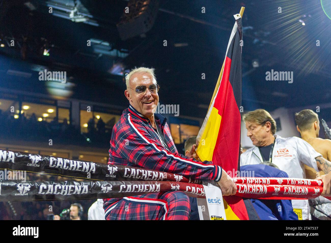 Luca antonio cinqueoncie ger vs mirko koenig ger wbc junior hi-res ...