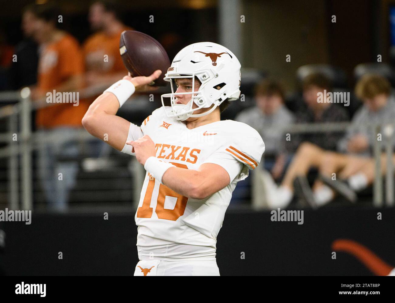 Arlington, Texas, USA. 2nd Dec, 2023. Texas Longhorns quarterback Arch ...
