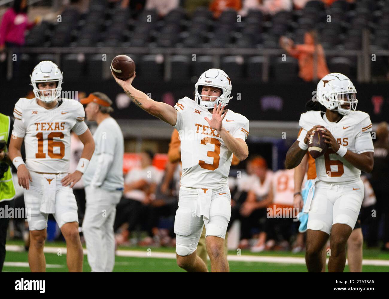 Arlington, Texas, USA. 2nd Dec, 2023. Texas Longhorns quarterback Quinn ...