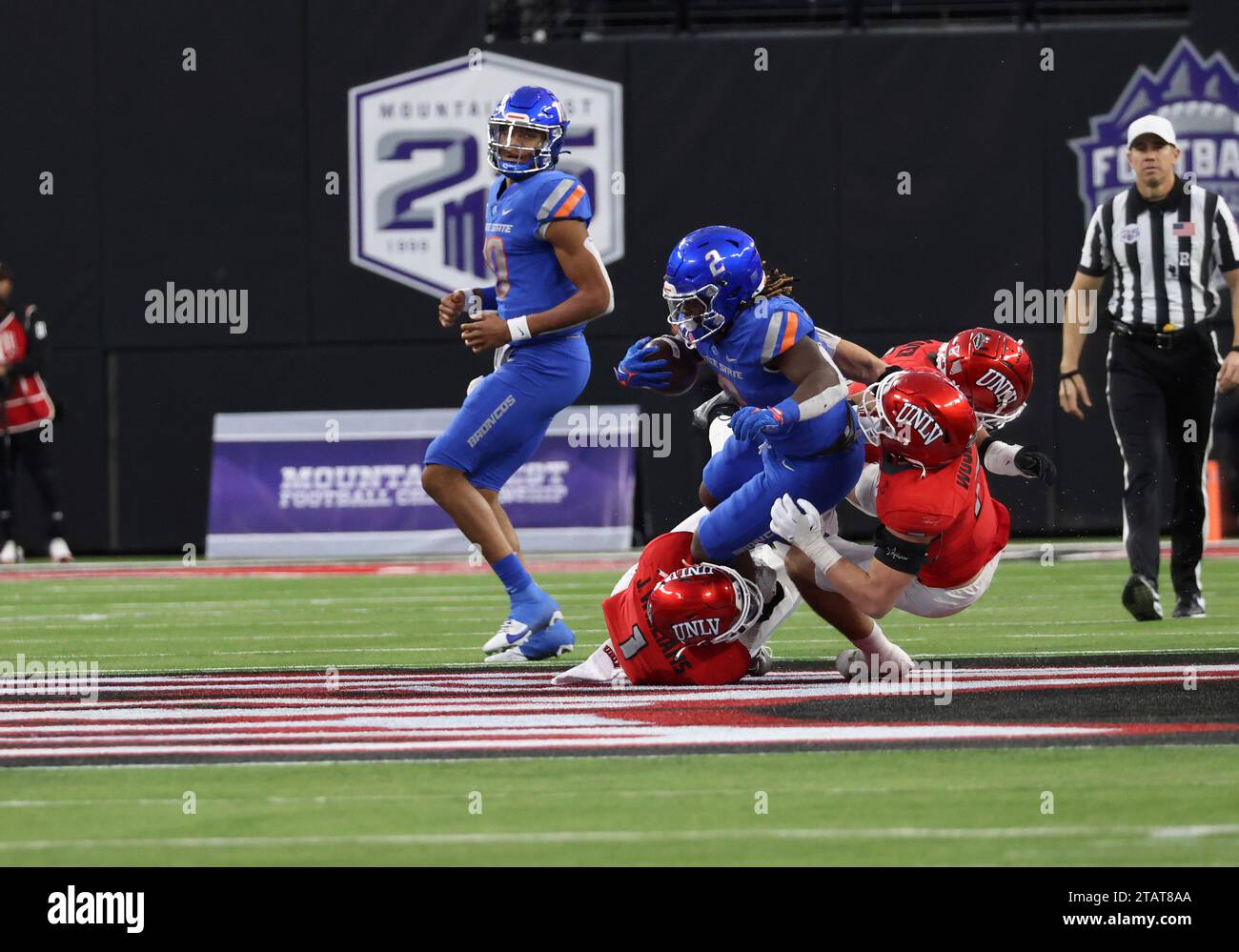 LAS VEGAS, NV - DECEMBER 02: Boise State Broncos running back Ashton ...