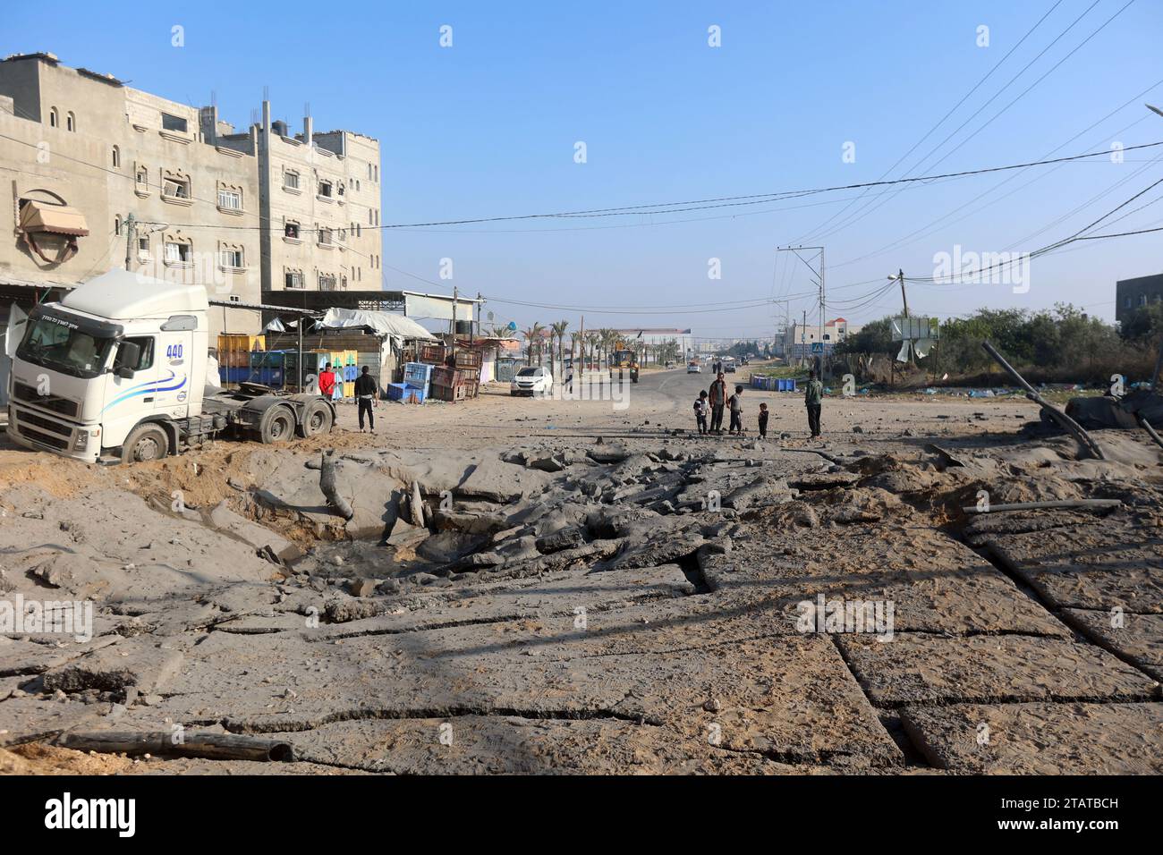 Destroyed road gaza hi-res stock photography and images - Alamy