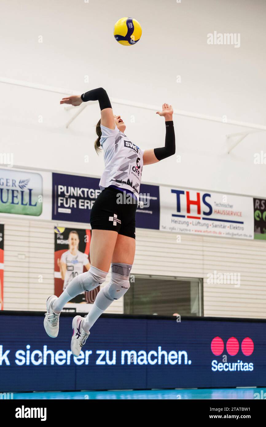Erfurt, Deutschland. 02nd Dec, 2023. Sina Fuchs (Schwarz-Weiss Erfurt ...