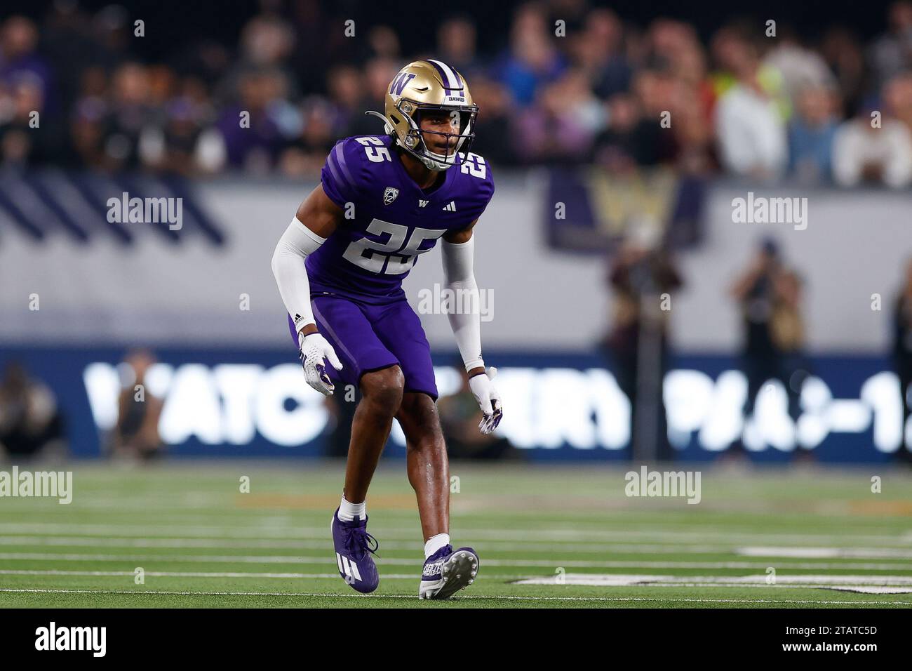Washington cornerback Elijah Jackson (25) in coverage during an NCAA ...