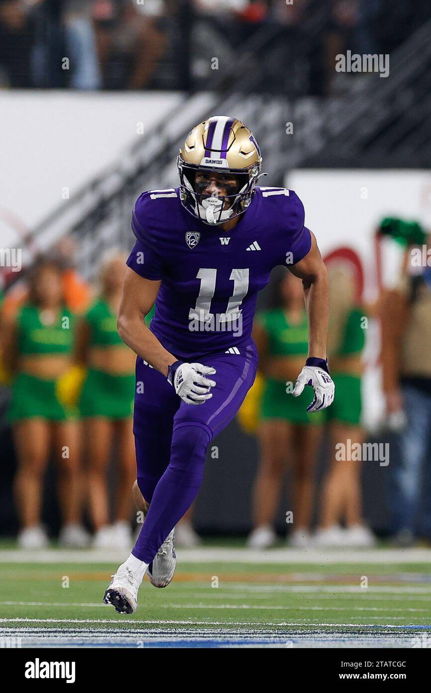 Washington wide receiver Jalen McMillan (11) runs a route during an NCAA college football game ...