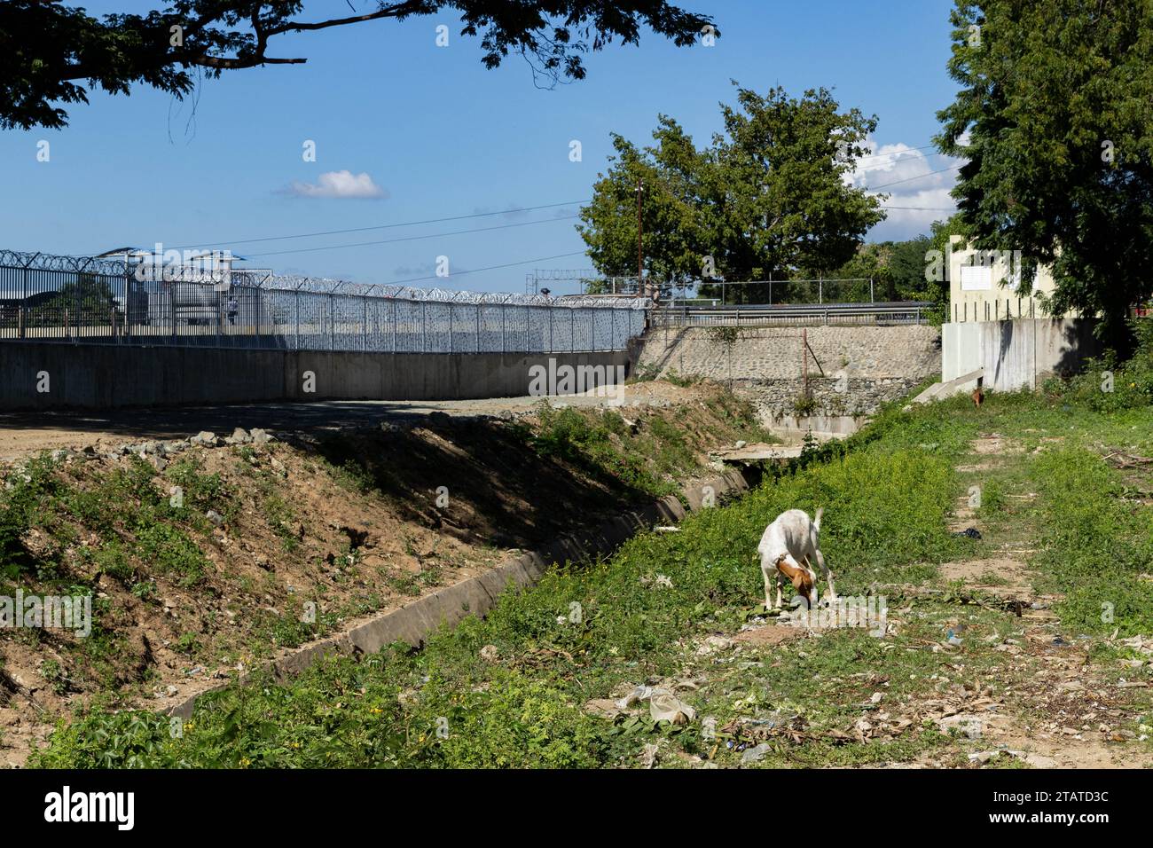 The Dominican Republic border wall in Dajabón, Dominican Republic on ...