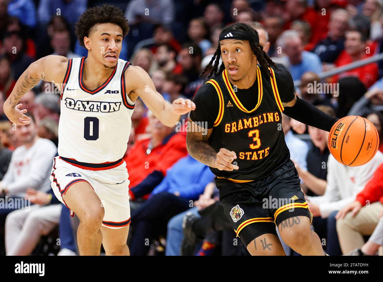 Dayton, USA. 02nd Dec, 2023. Mikale Stevenson (3) moves the ball up ...