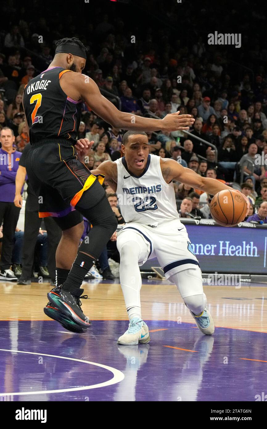 Memphis Grizzlies guard Desmond Bane (22) drives on Phoenix Suns ...