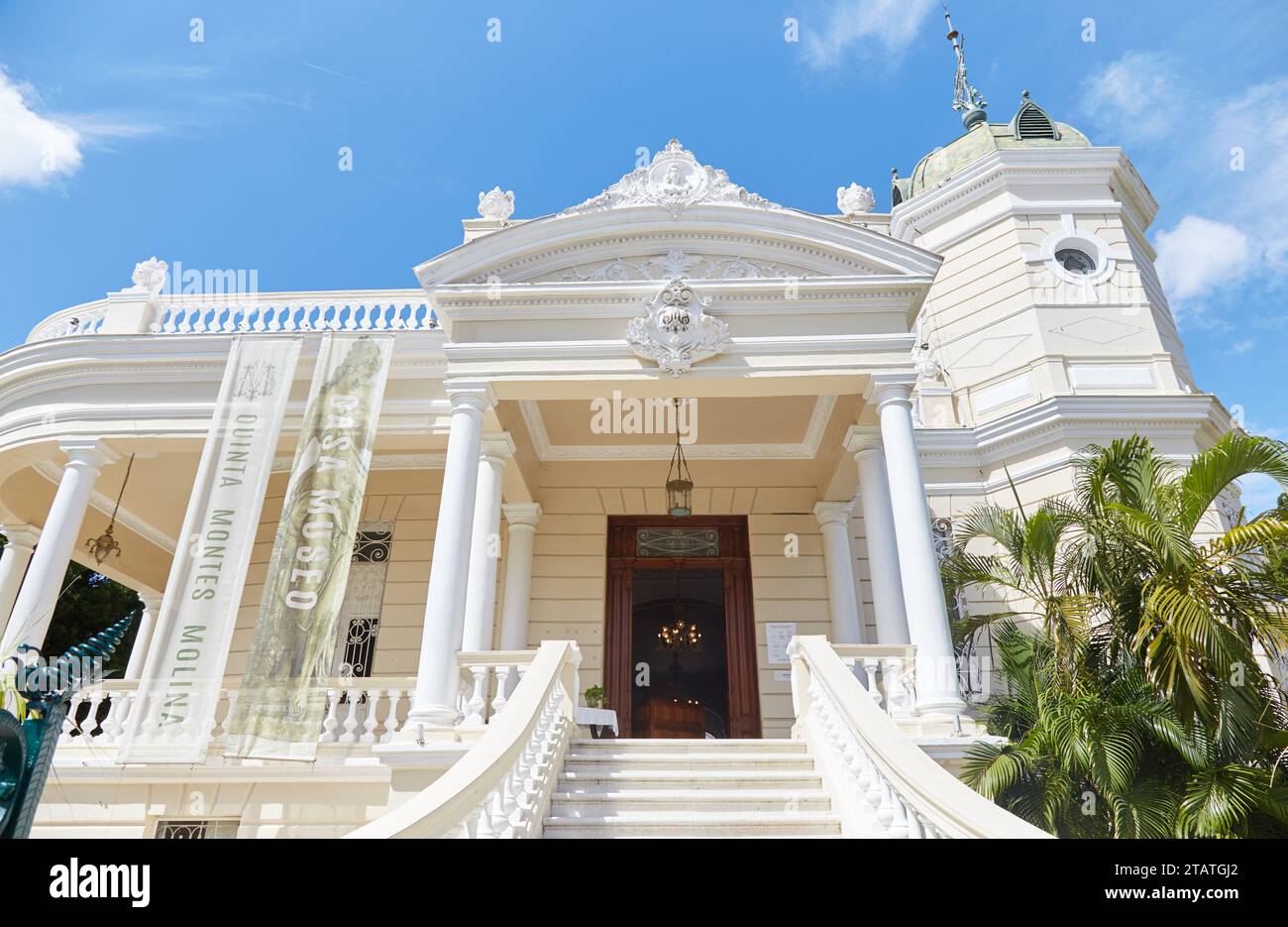 The beautiful architecture of central Merida, the bustling capital of ...