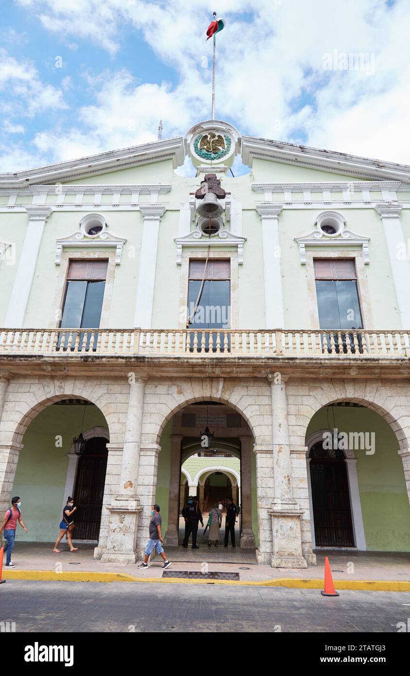 The beautiful architecture of central Merida, the bustling capital of ...