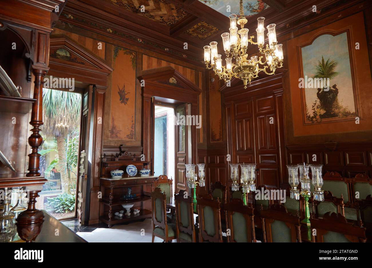 The beautiful architecture of central Merida, the bustling capital of ...