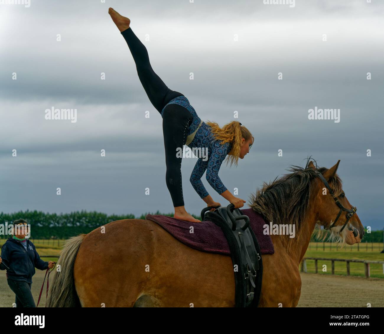 Gymnastics display hi-res stock photography and images - Alamy