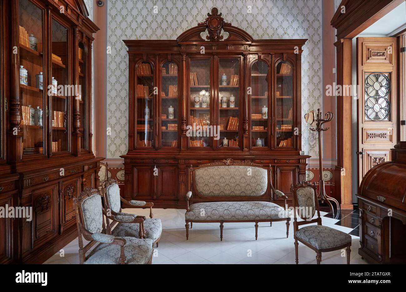 The beautiful architecture of central Merida, the bustling capital of ...