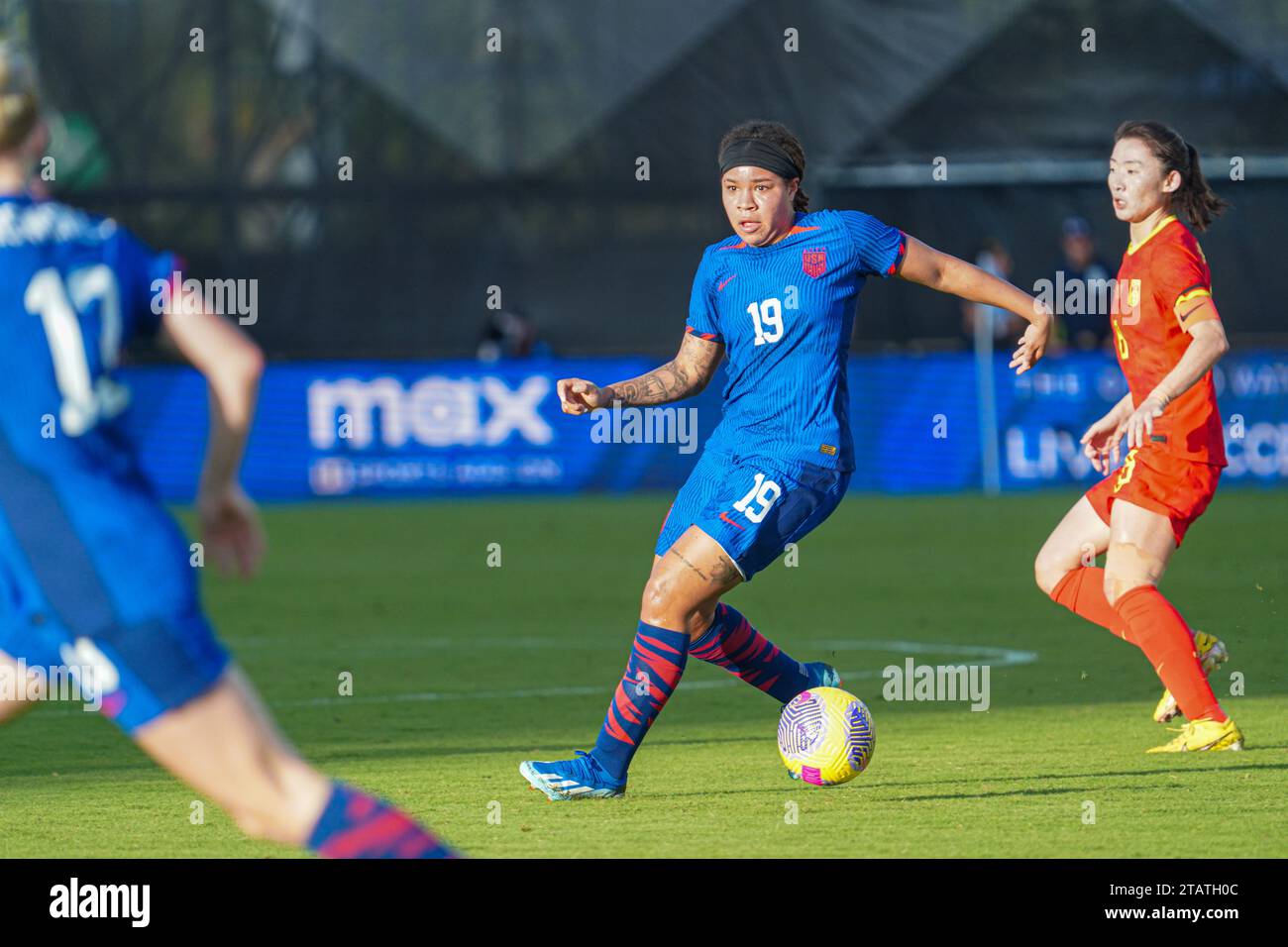 Chinese womens soccer players hi-res stock photography and images - Alamy