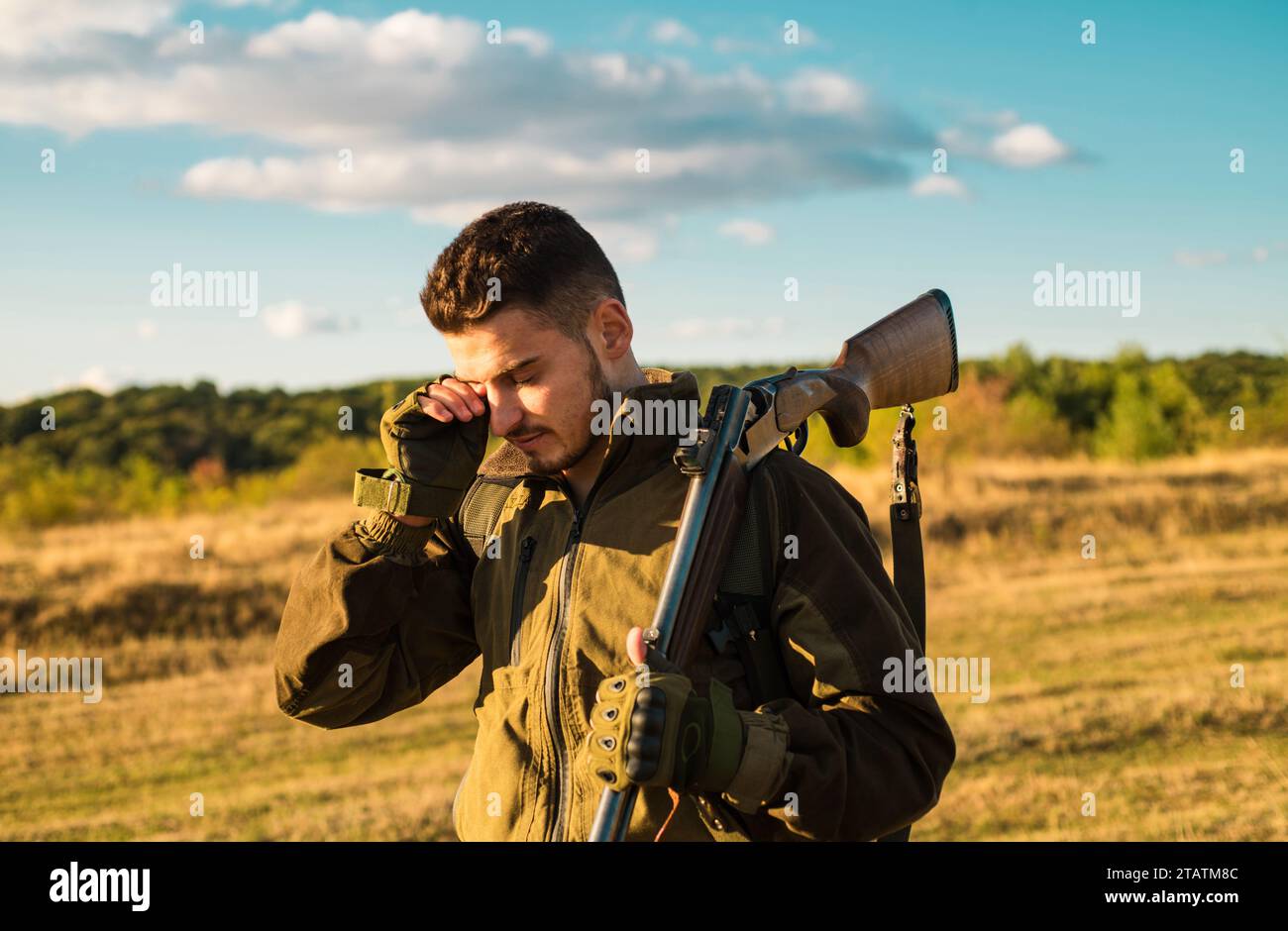 Hunter with shotgun gun on hunt. American hunting rifles. Hunting ...