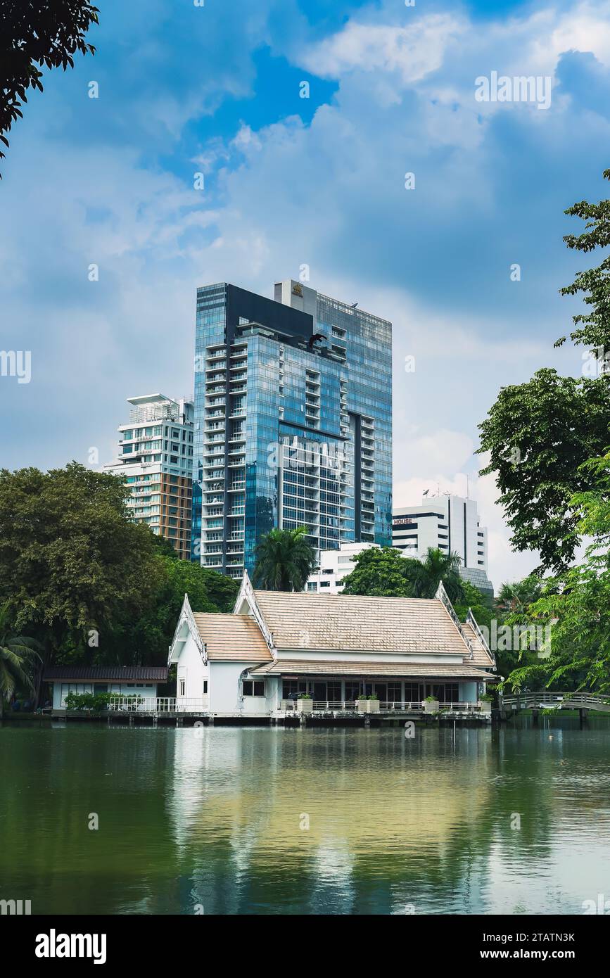 Thai tall building buildings hi-res stock photography and images - Alamy