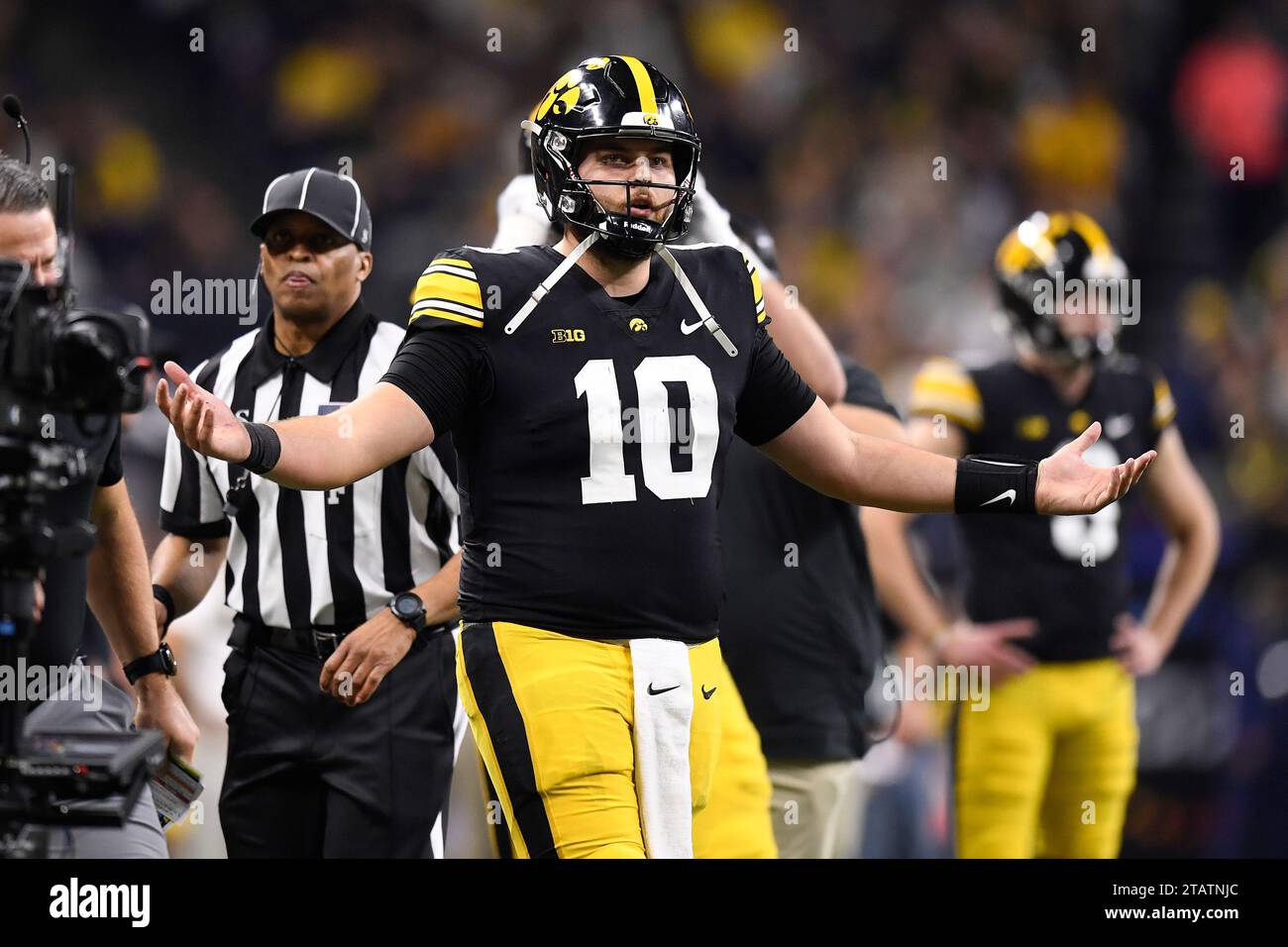 INDIANAPOLIS, IN - DECEMBER 02: Iowa Hawkeyes Quarterback Deacon Hill ...