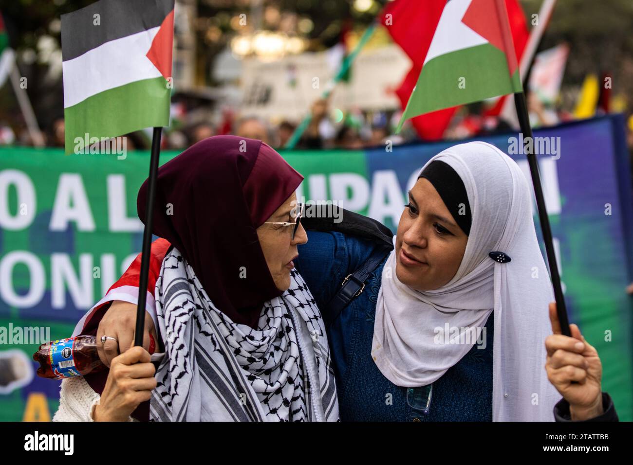 Female solidarity colombia hi-res stock photography and images - Alamy