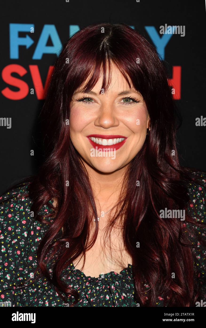 LOS ANGELES, CALIFORNIA - NOVEMBER 29: Hannah Williams attends the ...