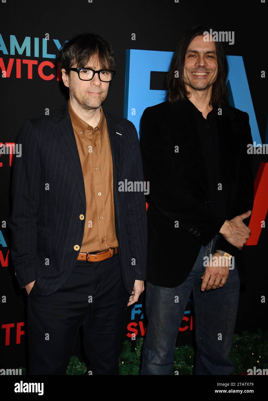 LOS ANGELES, CALIFORNIA - NOVEMBER 29: (L-R) Rivers Cuomo and Brian ...