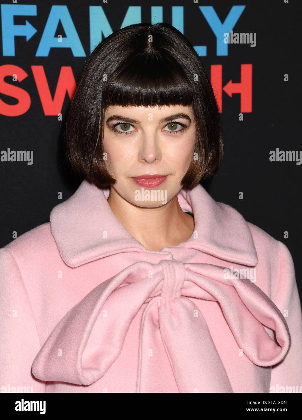 LOS ANGELES, CALIFORNIA - NOVEMBER 29: Alanna Fox attends the premiere ...