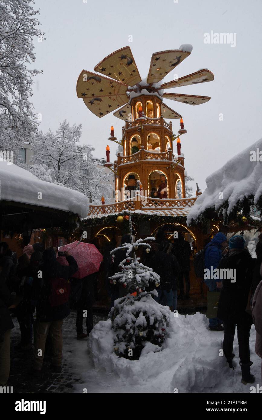 Muenchen O2.12.2023 Rindermarkt Weihnachtsmarkt Verkaufsstaende Bernd ...