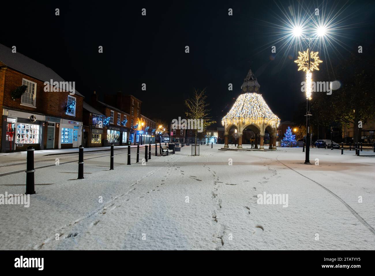 Bingham, Nottinghamshire, UK. 3rd December 2023. The Buttercross in the ...