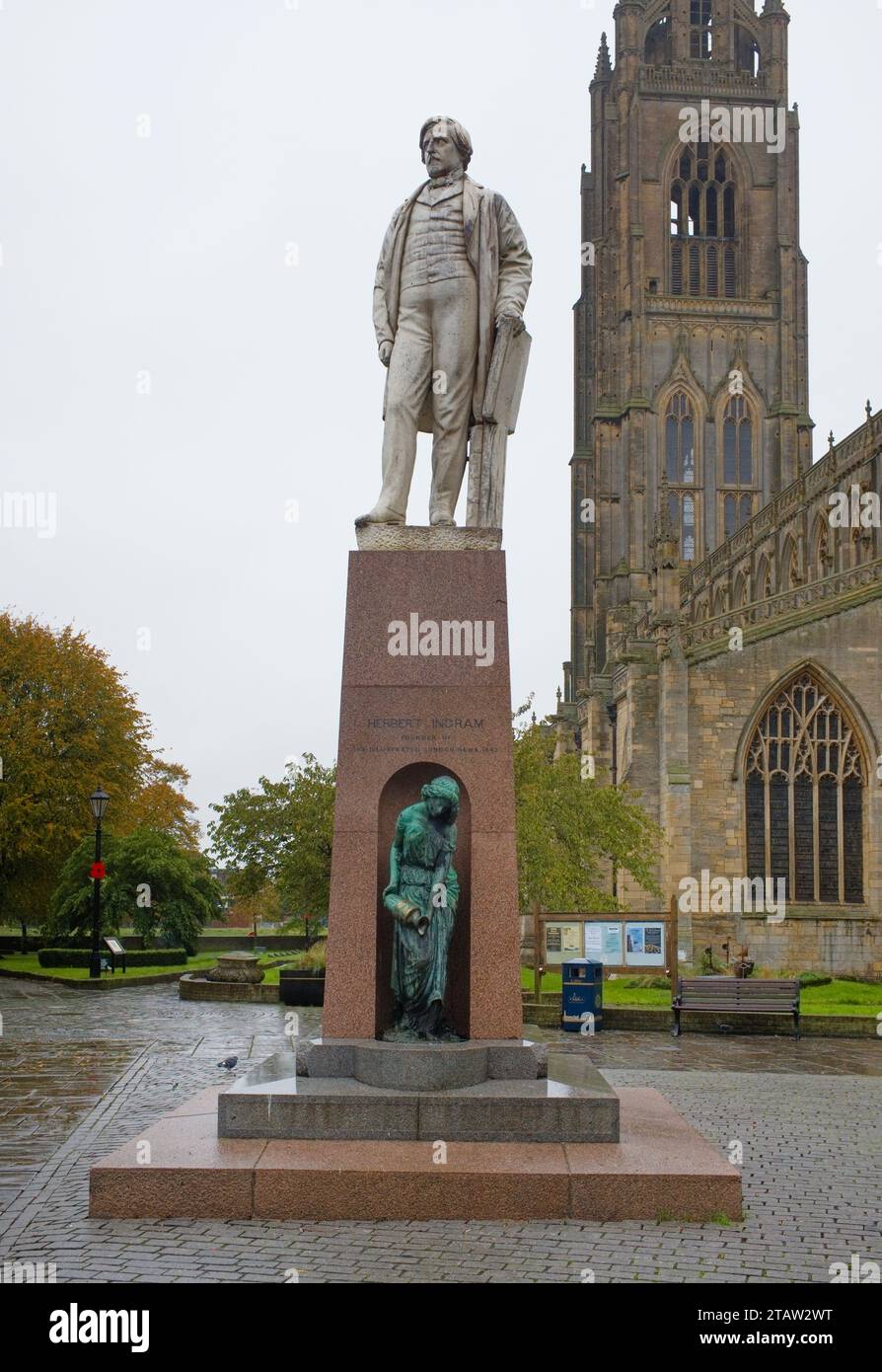 Statue to Herbert Ingram founder of the Illustrated London News in ...