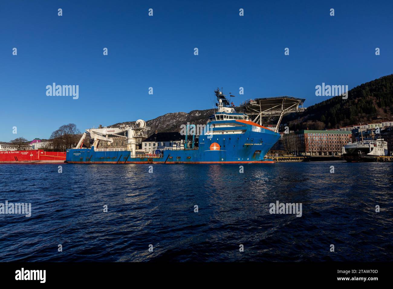 A DP2 multi purpose ROV and light construction vessel Horizon Enabler ...