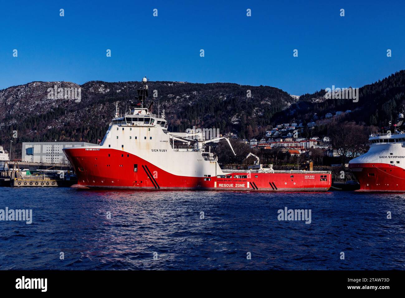 Offshore AHTS anchor handling tug supply vessel Siem Ruby in the port ...