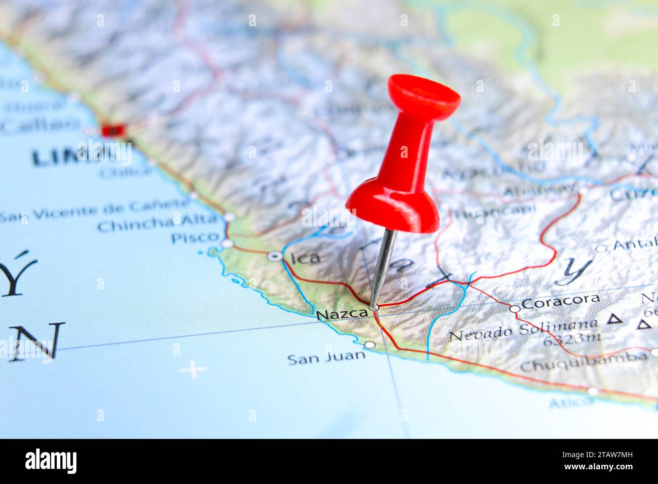 Nazca plains hi-res stock photography and images - Alamy