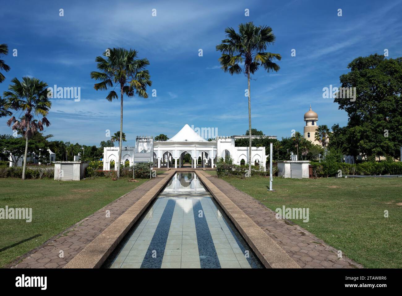 Crystal Mosque, Terengganu, Malaysia - A grand structure made of steel ...