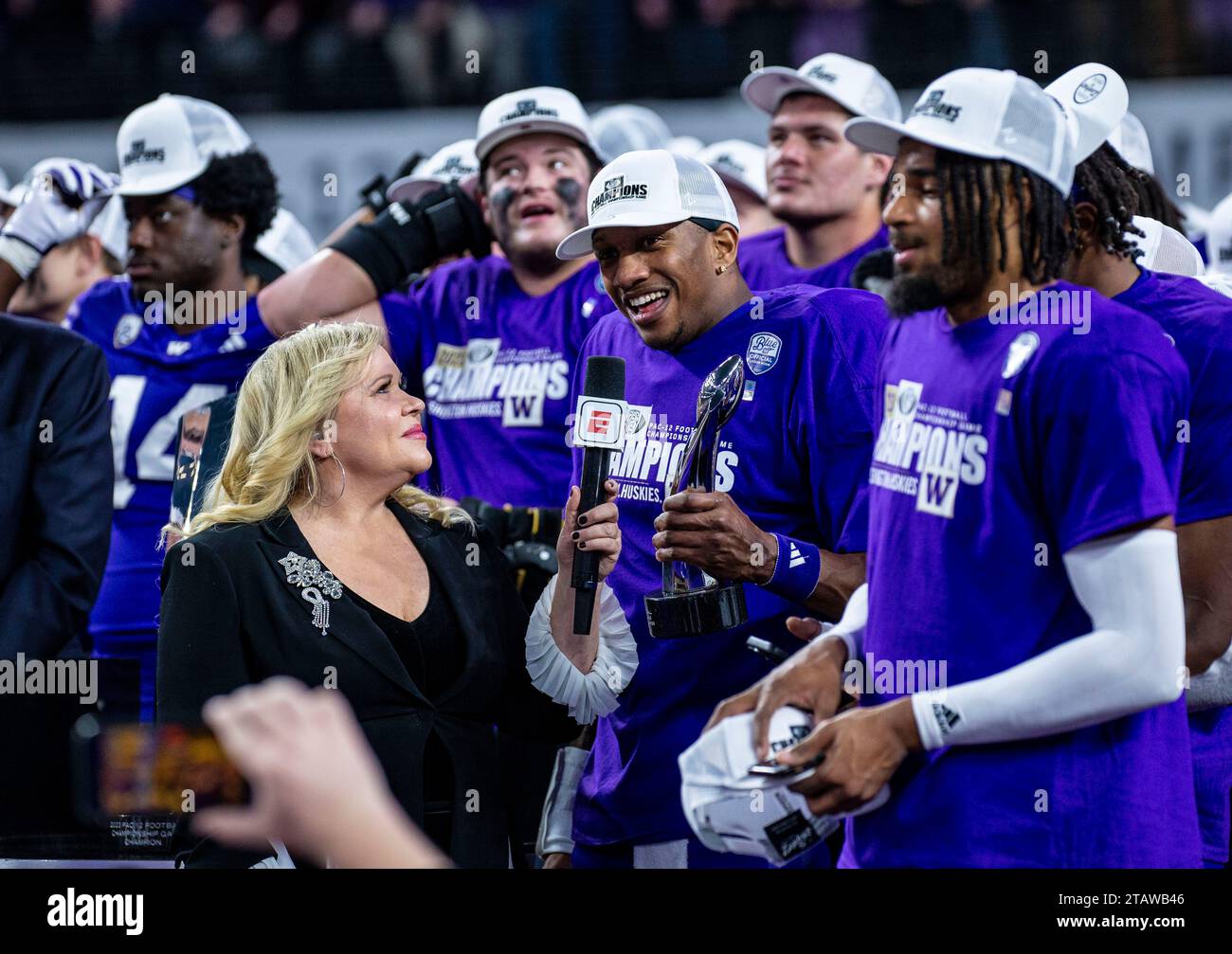 Holly rowe hi-res stock photography and images - Alamy