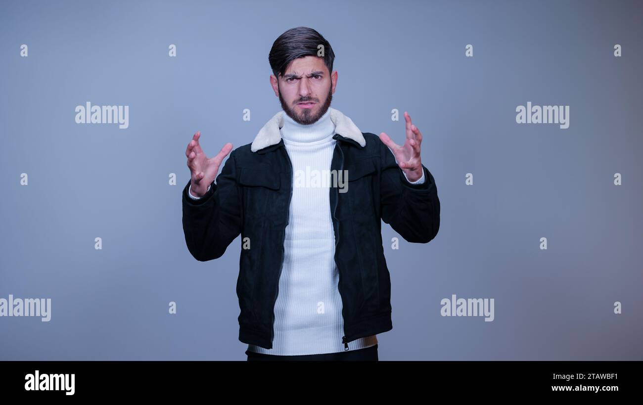 Angry pose hi-res stock photography and images - Alamy